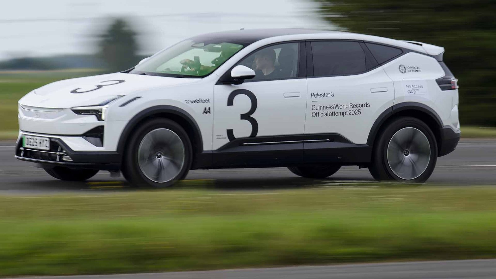 Polestar 3 Drives 935km on a Single Charge to Make Guinness World ...